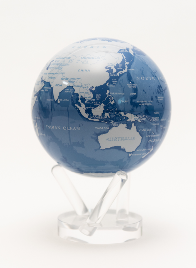 Mova Earth With Clouds Self Rotating Globe | 68travel