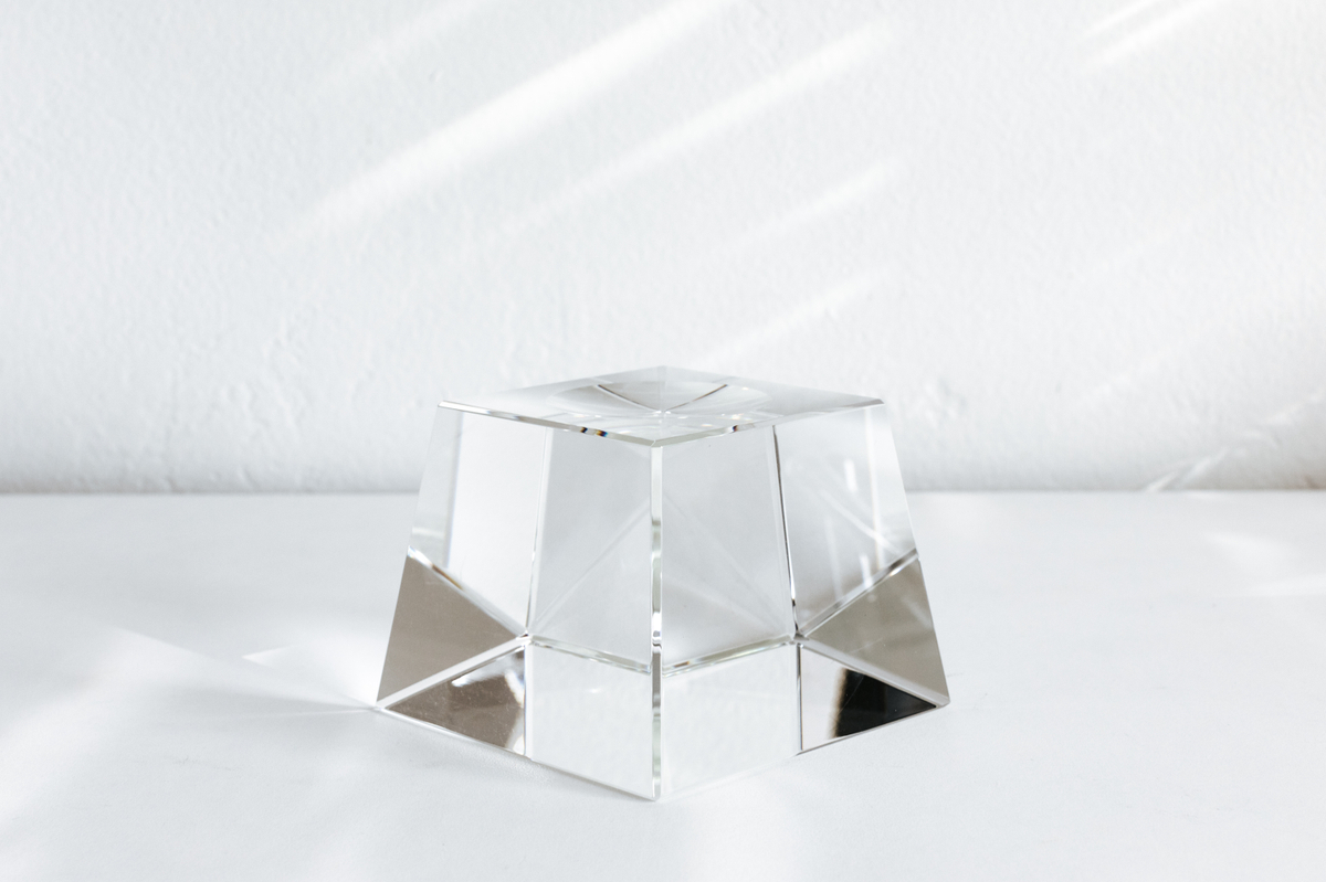 MOVA Crystal Base | 68travel